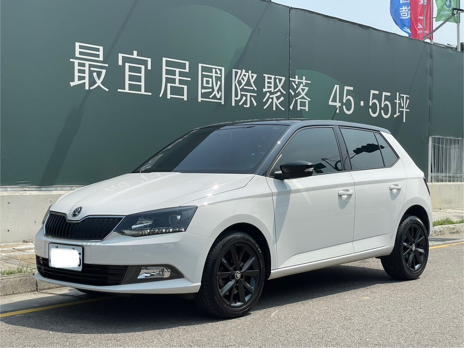 Skoda Fabia 2017年二手車 36.8萬 台中市-新世海汽車商行 | 8891汽車