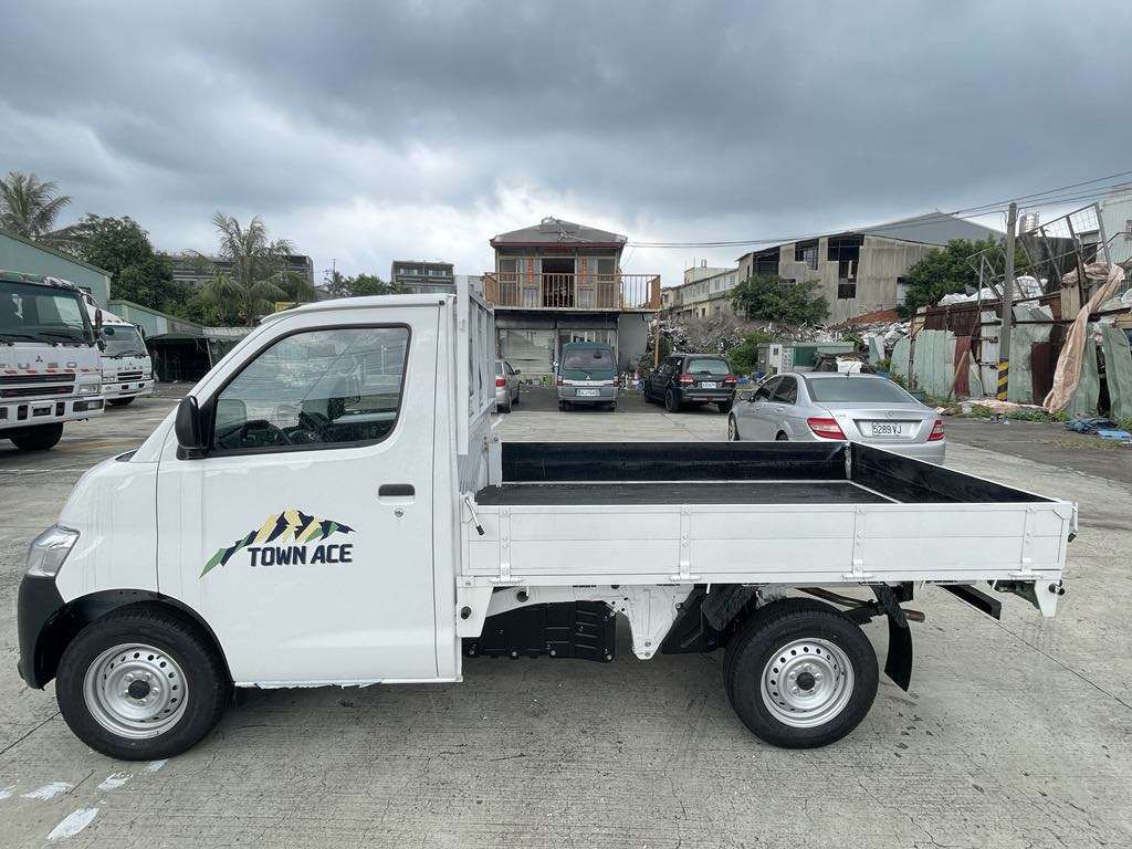 Toyota Town Ace 2024年二手車 45.0萬 台中市-昱浩企業有限公司 | 8891汽車