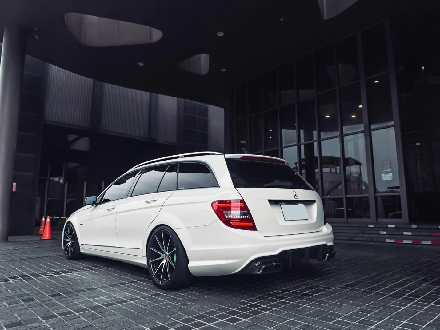Mercedes-Benz C-Class Estate 2012年二手車 38.0萬 新竹縣-高毅車業 | 8891汽車