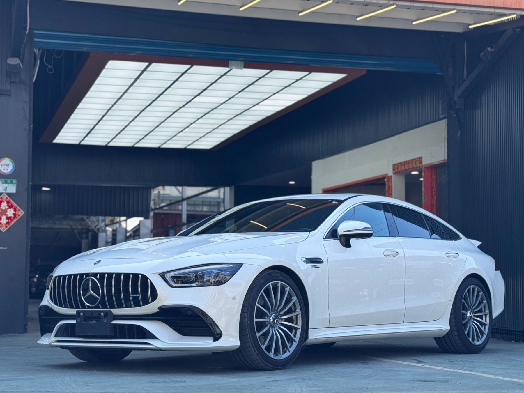 Mercedes-Benz AMG GT 4-Door Coupe 2020年二手車 348.8萬 桃園市-弘達國際桃園店 | 8891汽車
