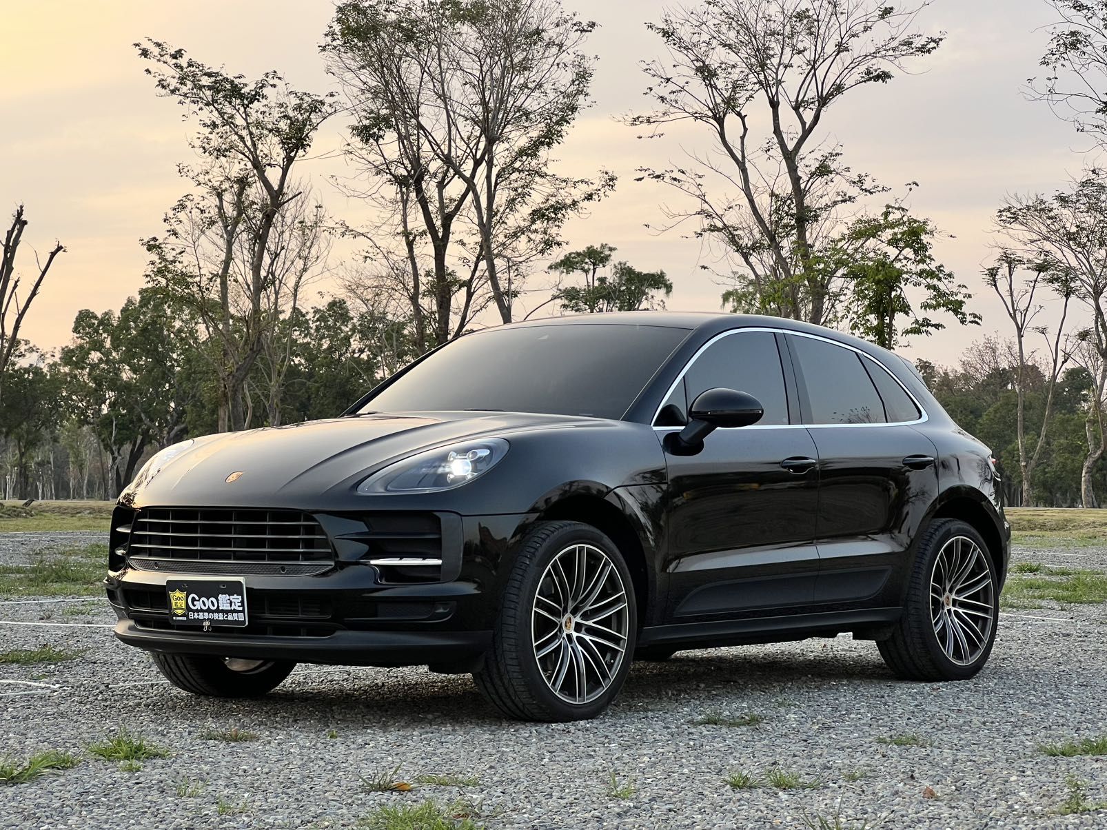 Porsche Macan 2019年二手車 193.0萬 高雄市-耀凡汽車 | 8891汽車