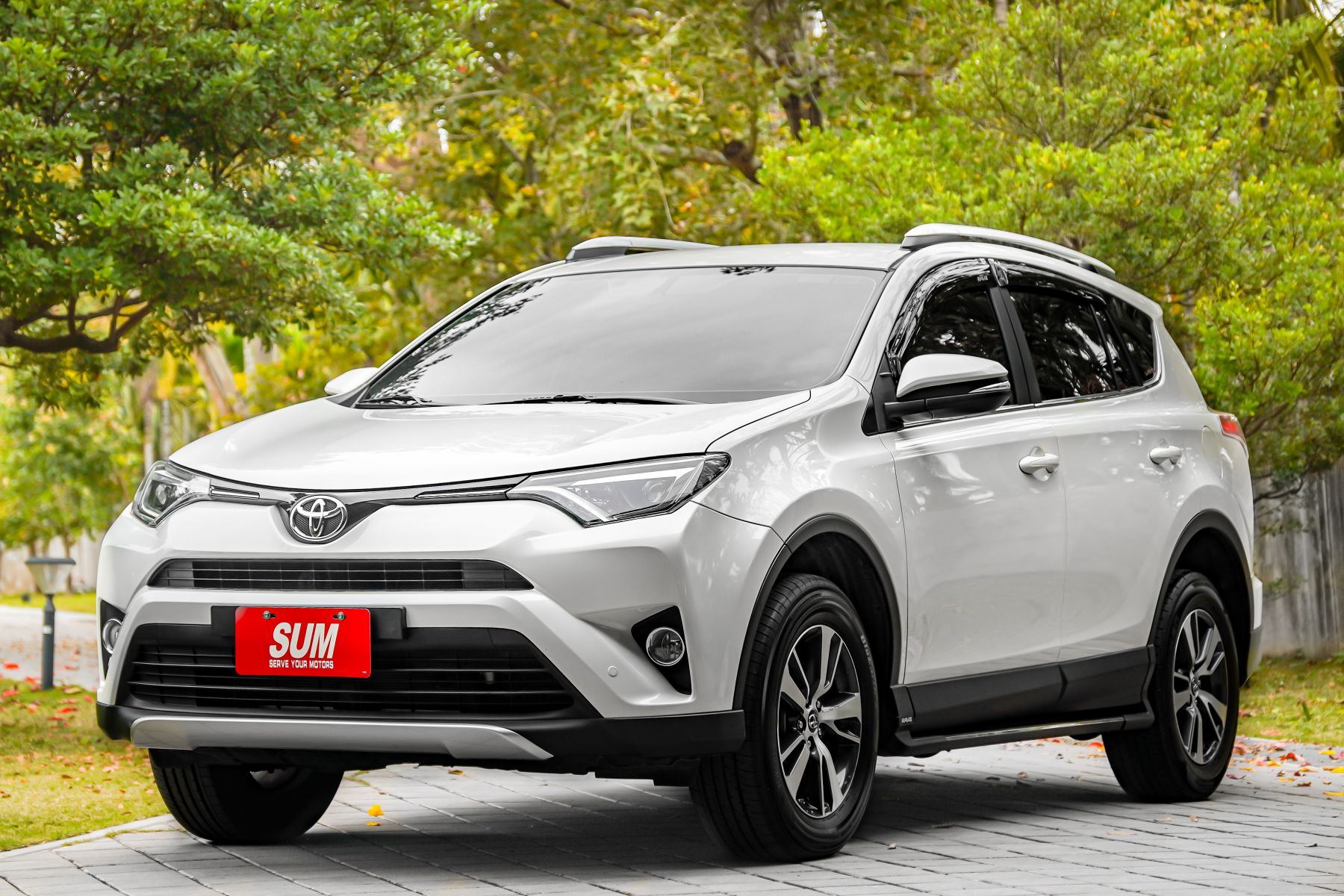 Toyota RAV4 2016年二手車 45.8萬 屏東縣-建興汽車SUM | 8891汽車