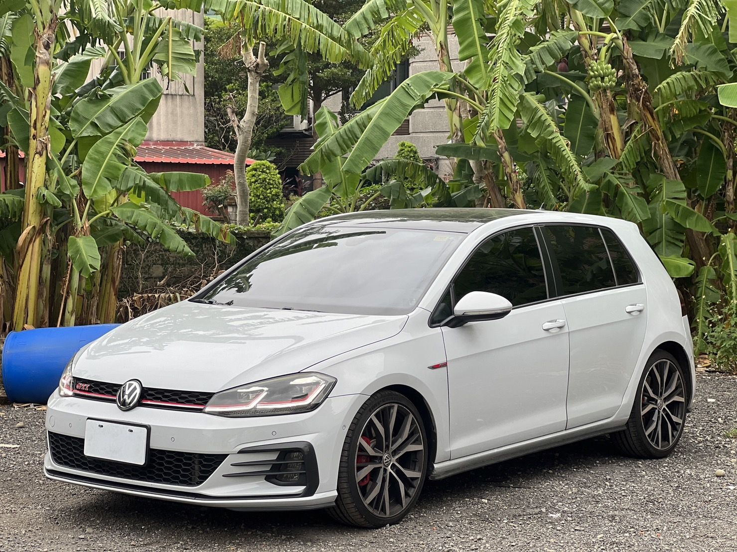 Volkswagen Golf GTI 2019年二手車 69.8萬 桃園市-威宇二老闆-小孟 | 8891汽車