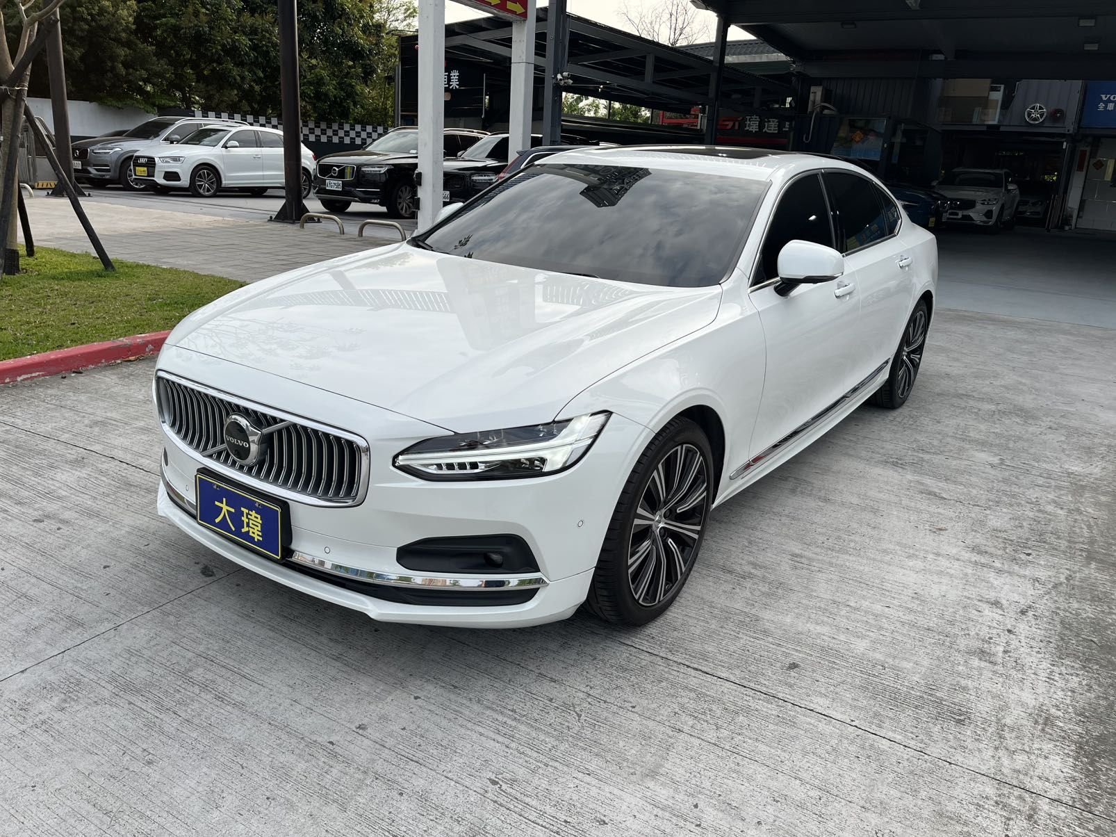 Volvo S90 2022年二手車 電洽 台北市-大瑋VOLVO認證車 | 8891汽車