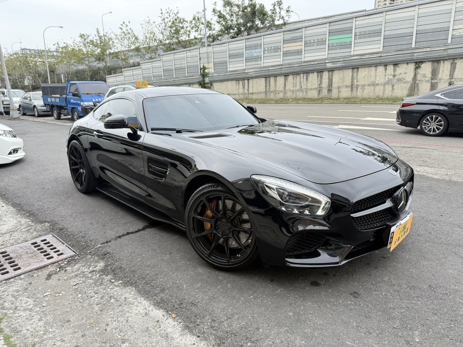 Mercedes-Benz AMG GT 2015年二手車 249.0萬 高雄市-將宸汽車 | 8891汽車