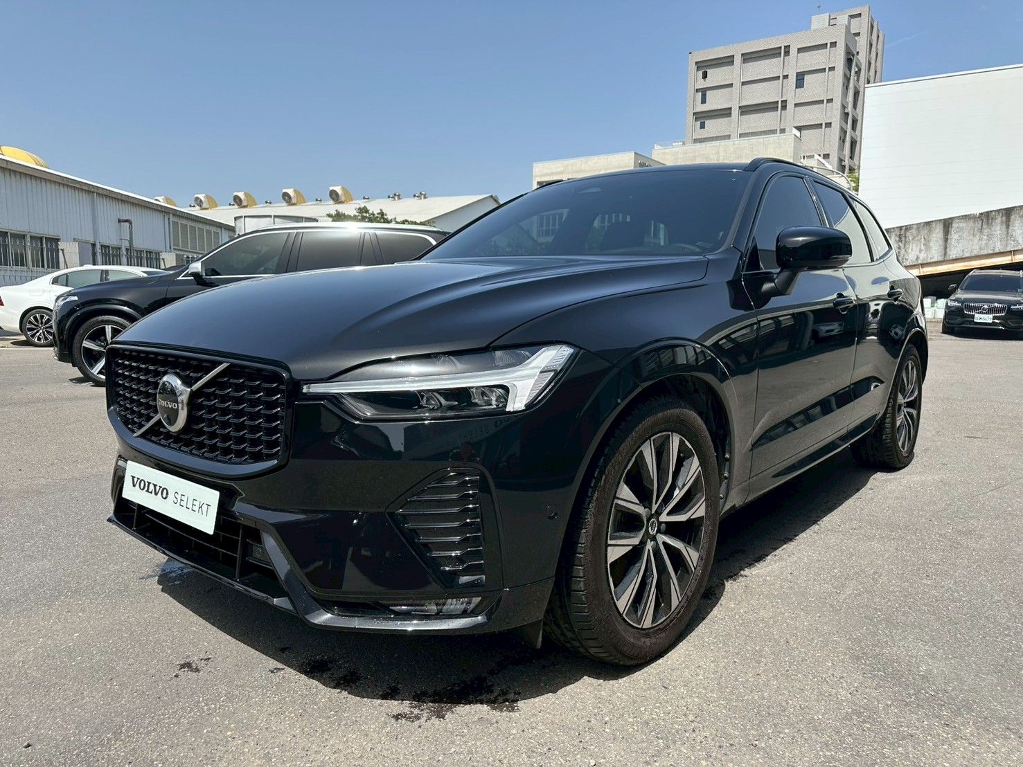 Volvo XC60 2023年二手車 188.0萬 桃園市-VOLVO原廠認證 | 8891汽車