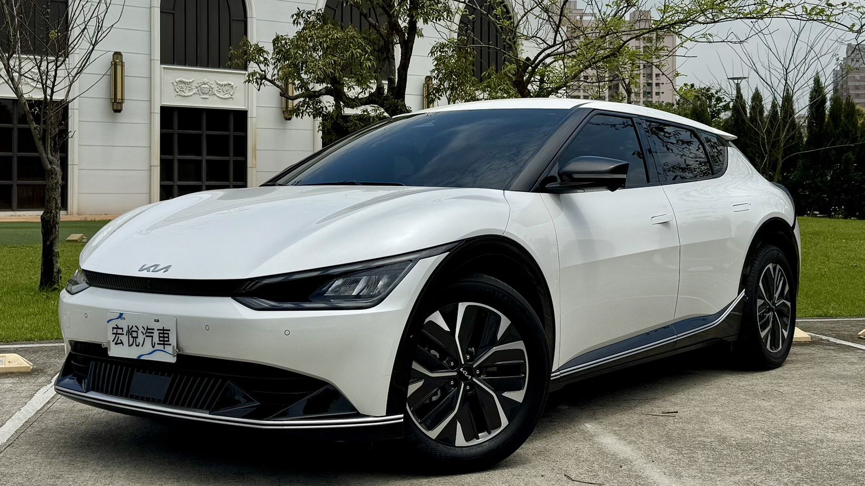 嚴選專區 - Kia EV6 2023年二手車 139.8萬 桃園市-宏悅汽車 | 8891汽車