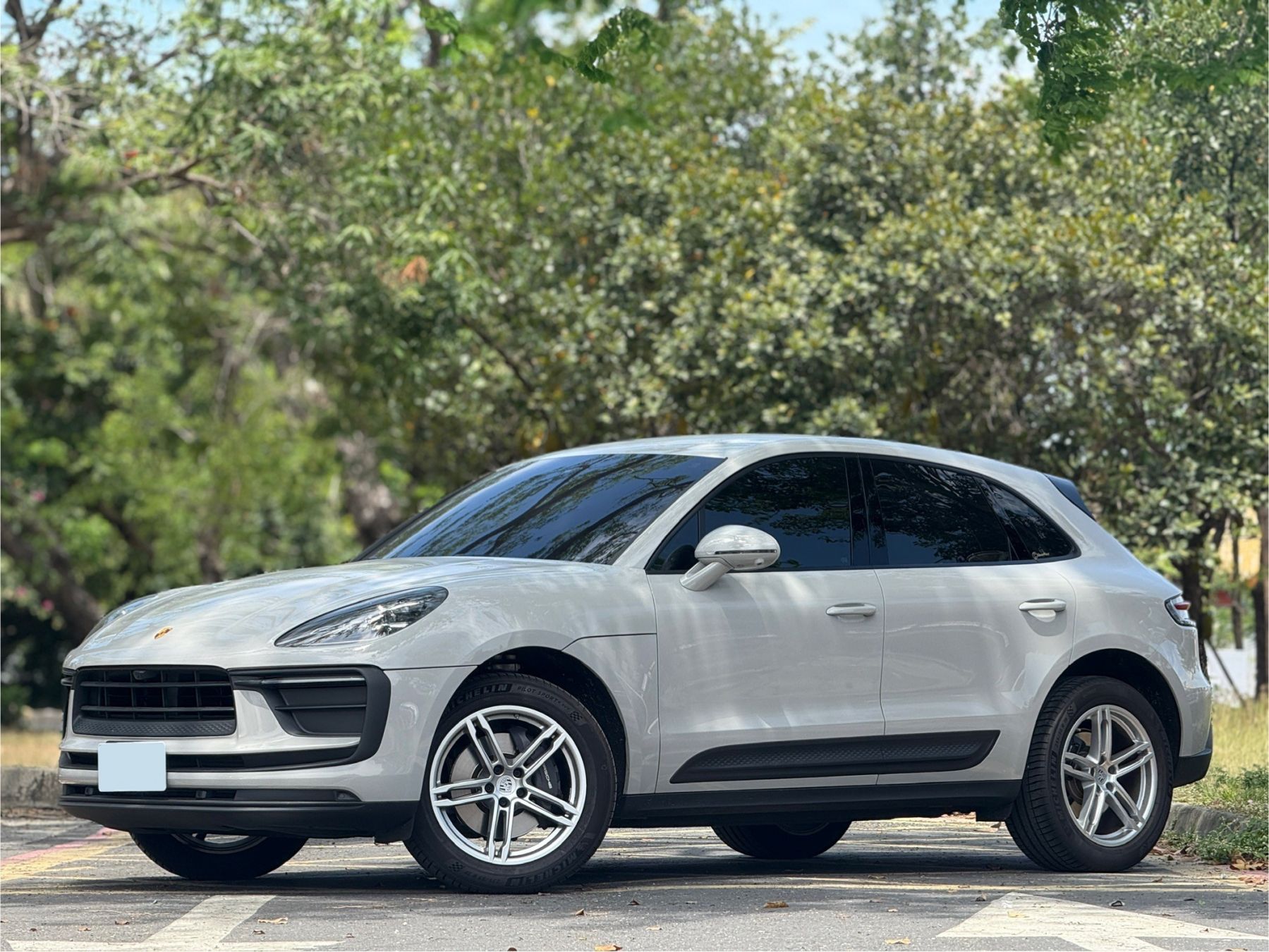 Porsche Macan 2022年二手車 259.8萬 桃園市-弘達國際桃園店 | 8891汽車