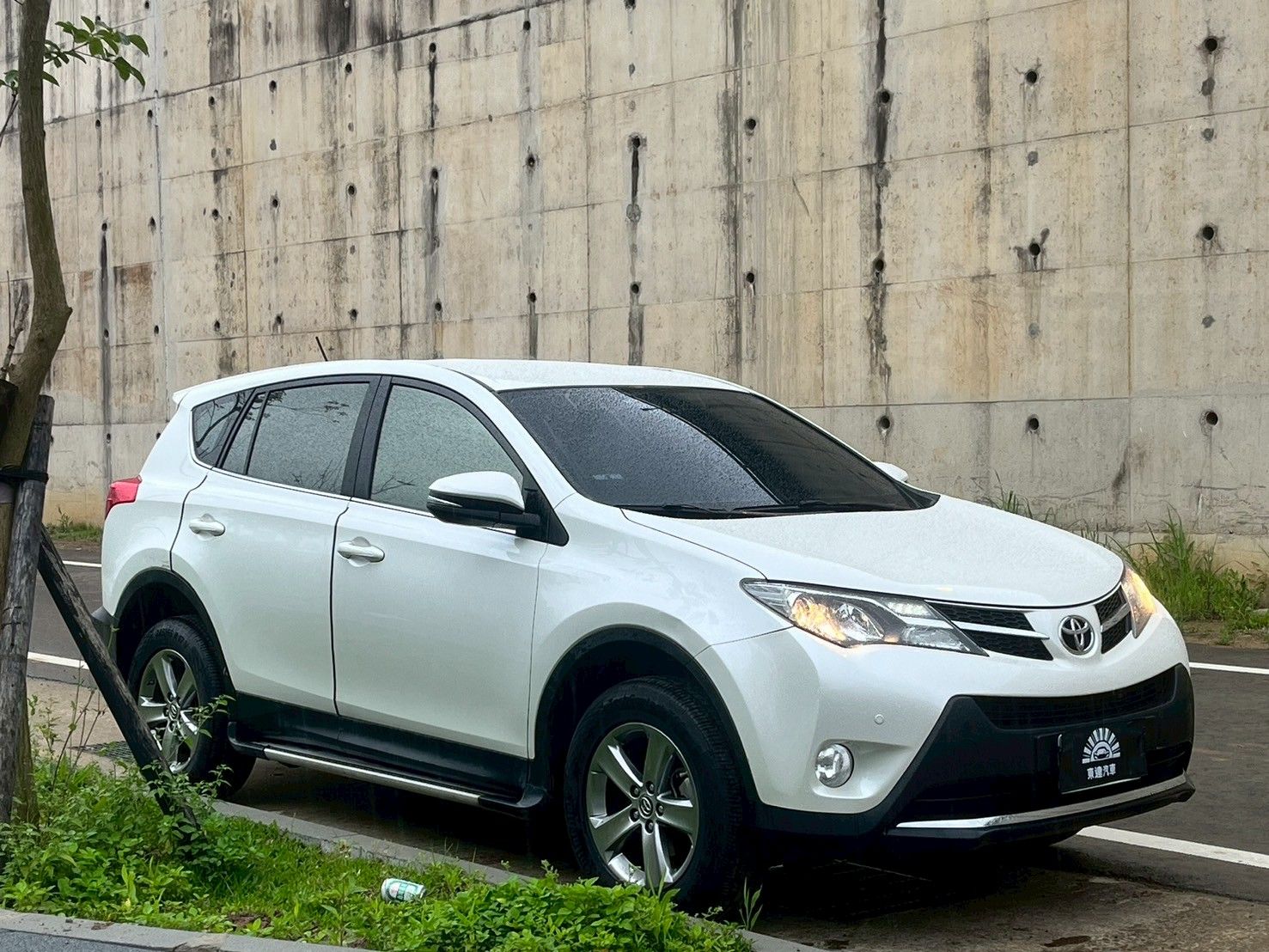 Toyota RAV4 2015年二手車 36.8萬 桃園市-小豪中古車庫 | 8891汽車