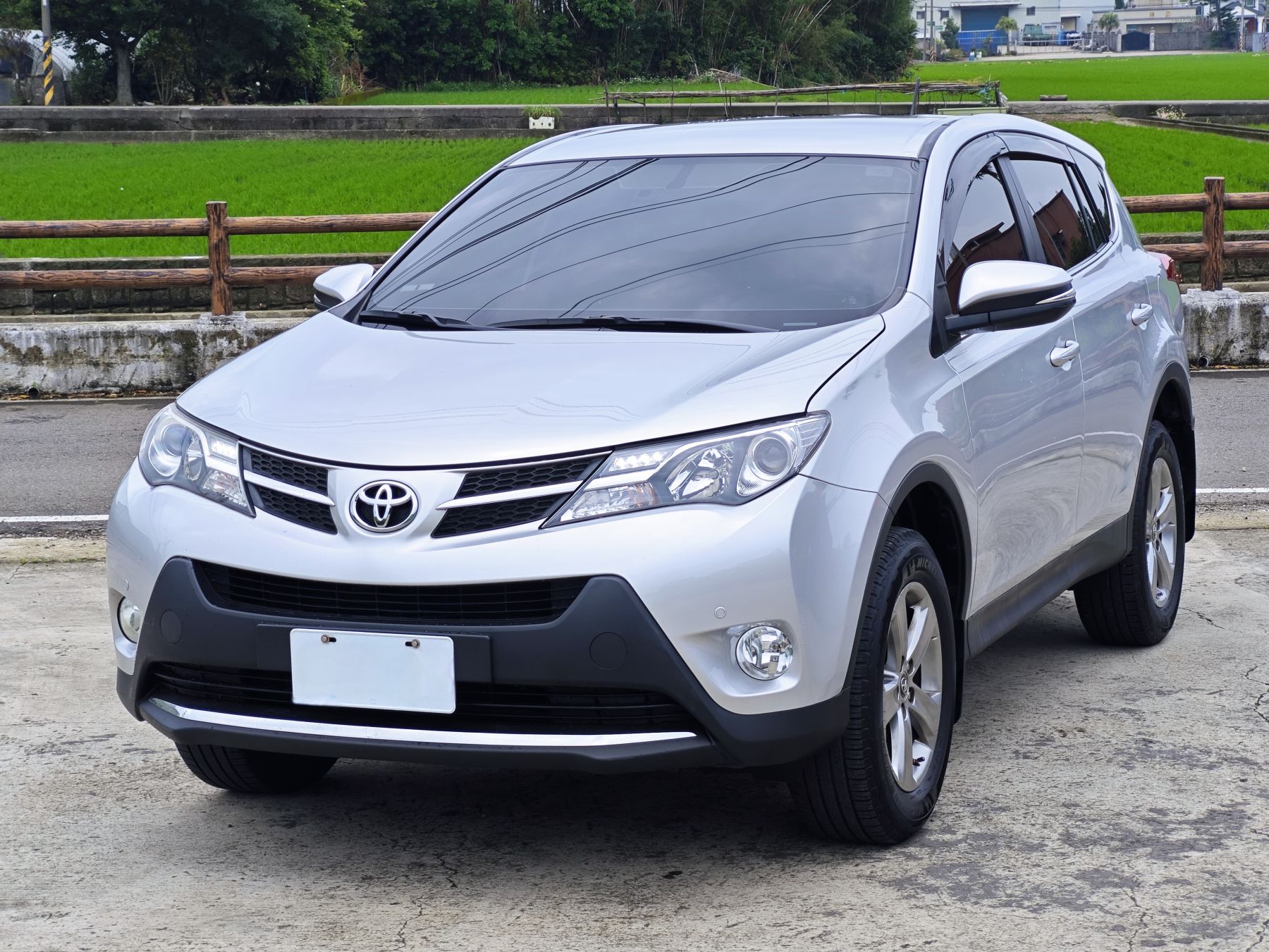 Toyota RAV4 2014年二手車 30.8萬 桃園市-《HOT》群馬汽車 | 8891汽車