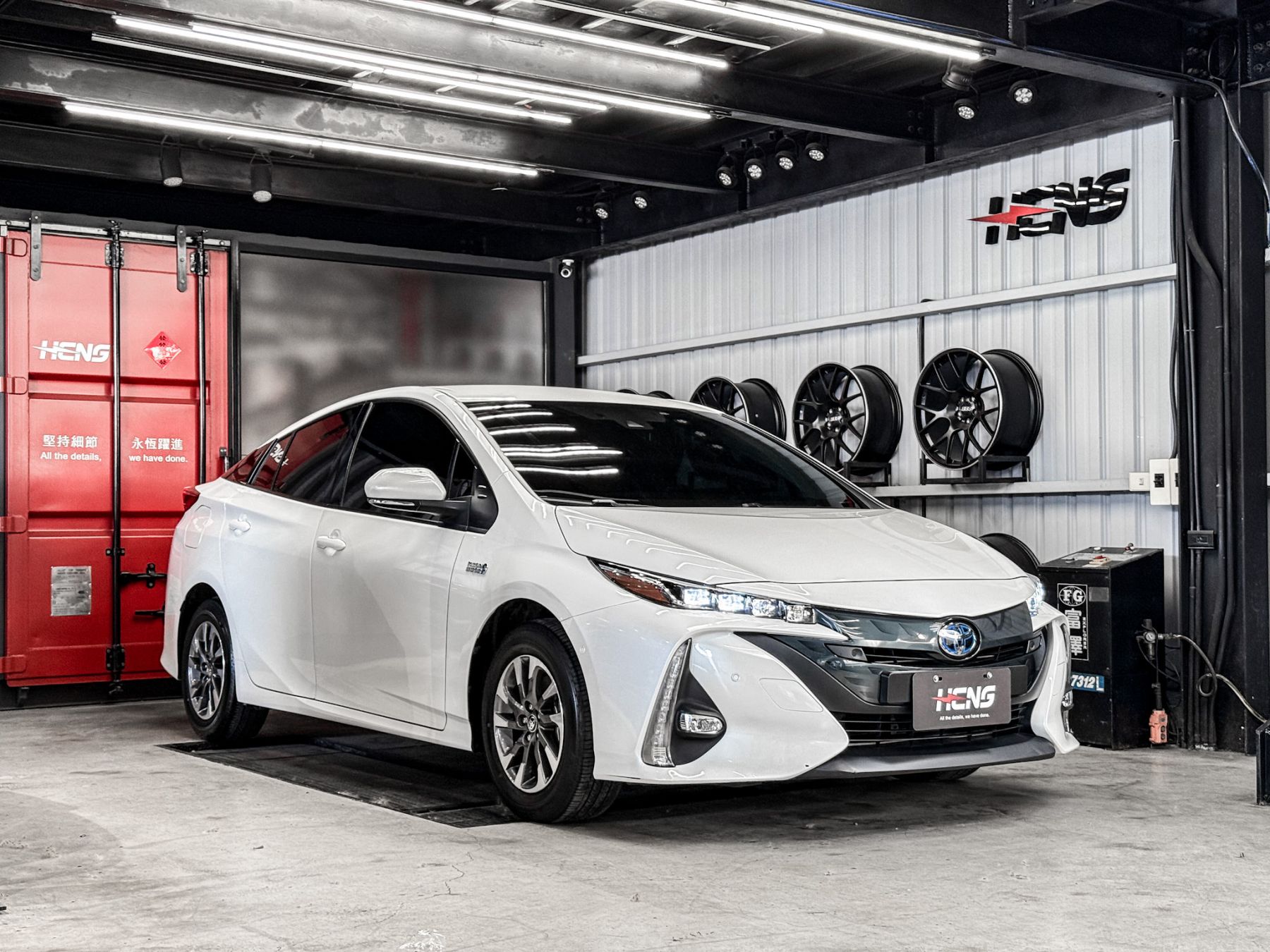 嚴選專區 - Toyota Prius PHV 2022年二手車 82.8萬 高雄市-恆躍汽車有限公司 | 8891汽車