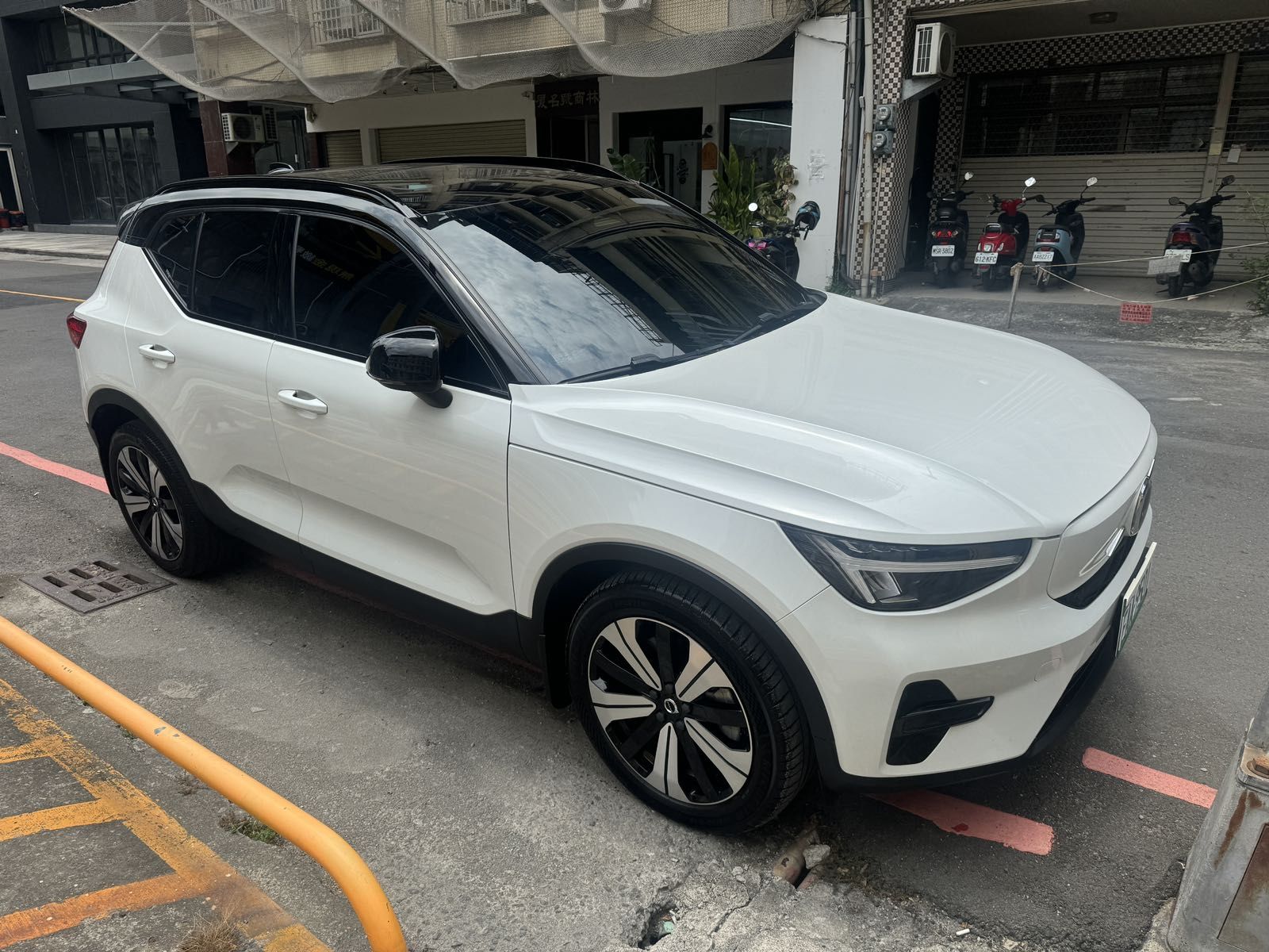 Volvo XC40 Recharge 2023年二手車 99.0萬 高雄市- | 8891汽車