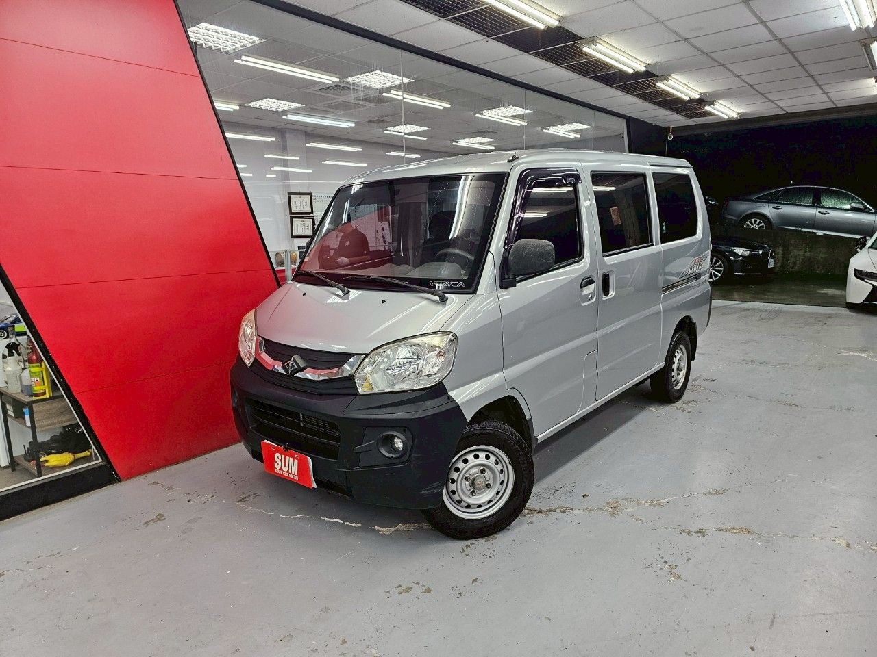 CMC Veryca 2017年二手車 24.8萬 新竹市-上辰汽車 | 8891汽車