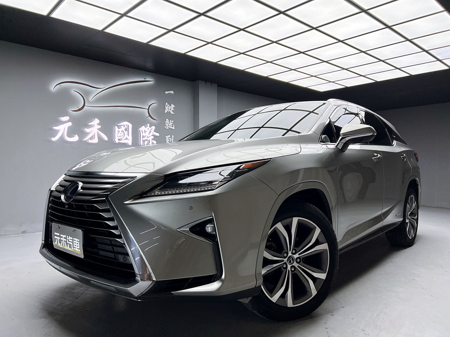Lexus RX L 2019年二手車 138.8萬 新北市-元禾-老蕭國際車業 | 8891汽車