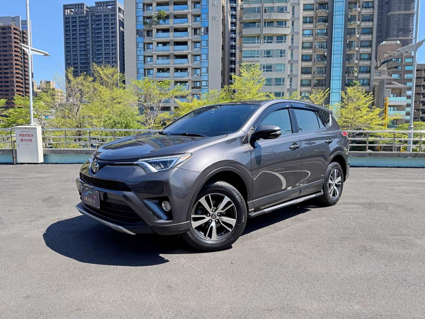 嚴選專區 - Toyota RAV4 2017年二手車 39.9萬 高雄市-銓鑫汽車SAVE認證 | 8891汽車