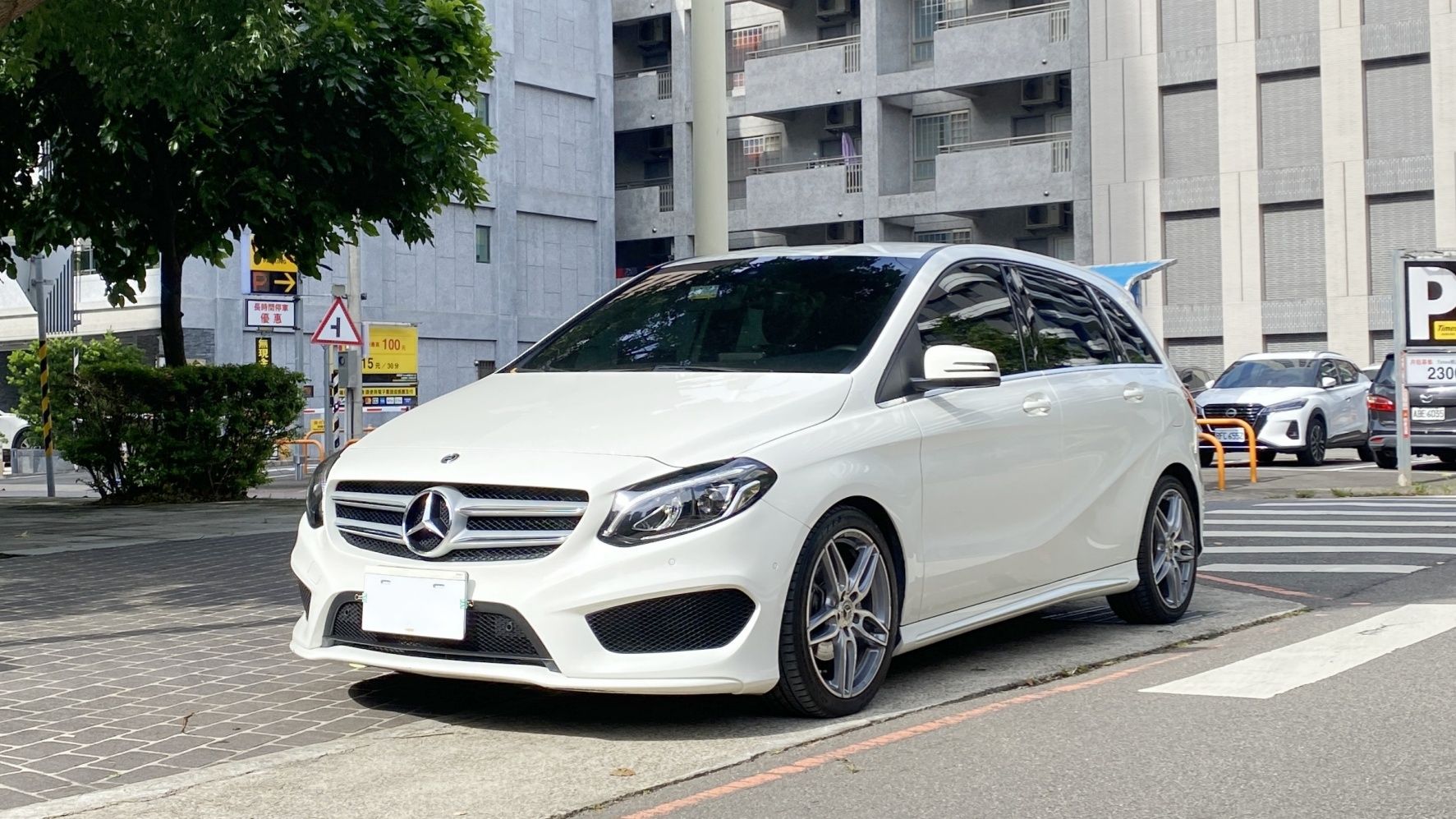 Mercedes-Benz B-Class 2017年二手車 63.8萬 桃園市-峻宜車業 | 8891汽車