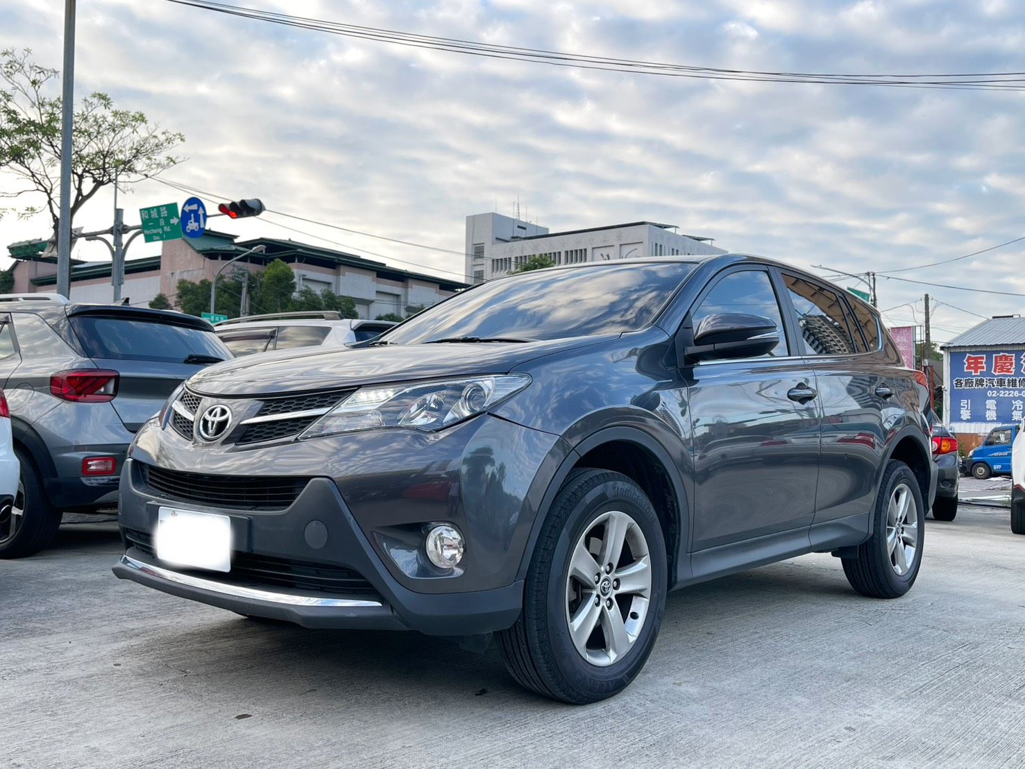 Toyota RAV4 2015年二手車 32.8萬 新北市-和誠汽車 | 8891汽車