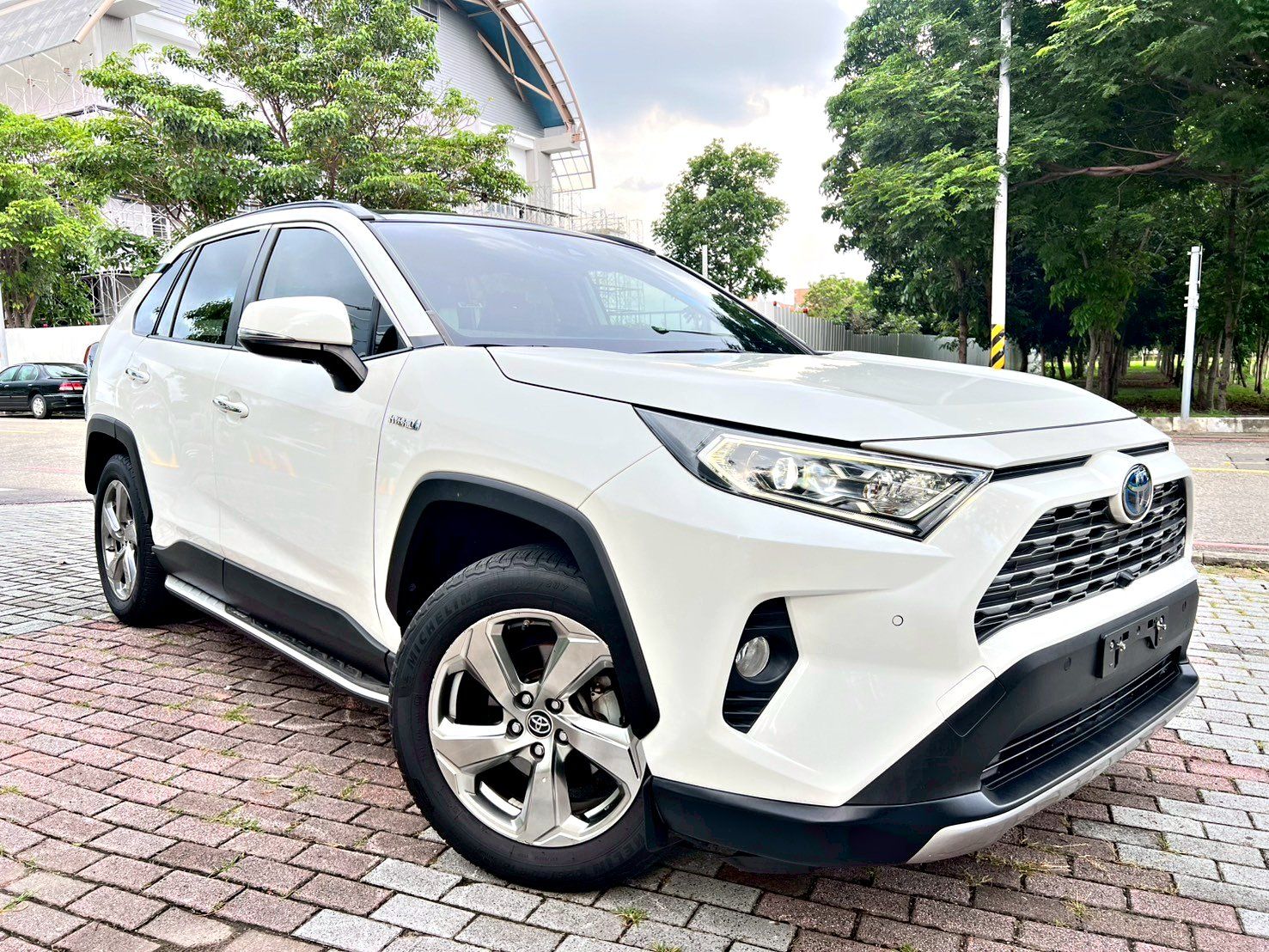 Toyota RAV4 2019年二手車 56.8萬 台中市-皇家汽車 | 8891汽車