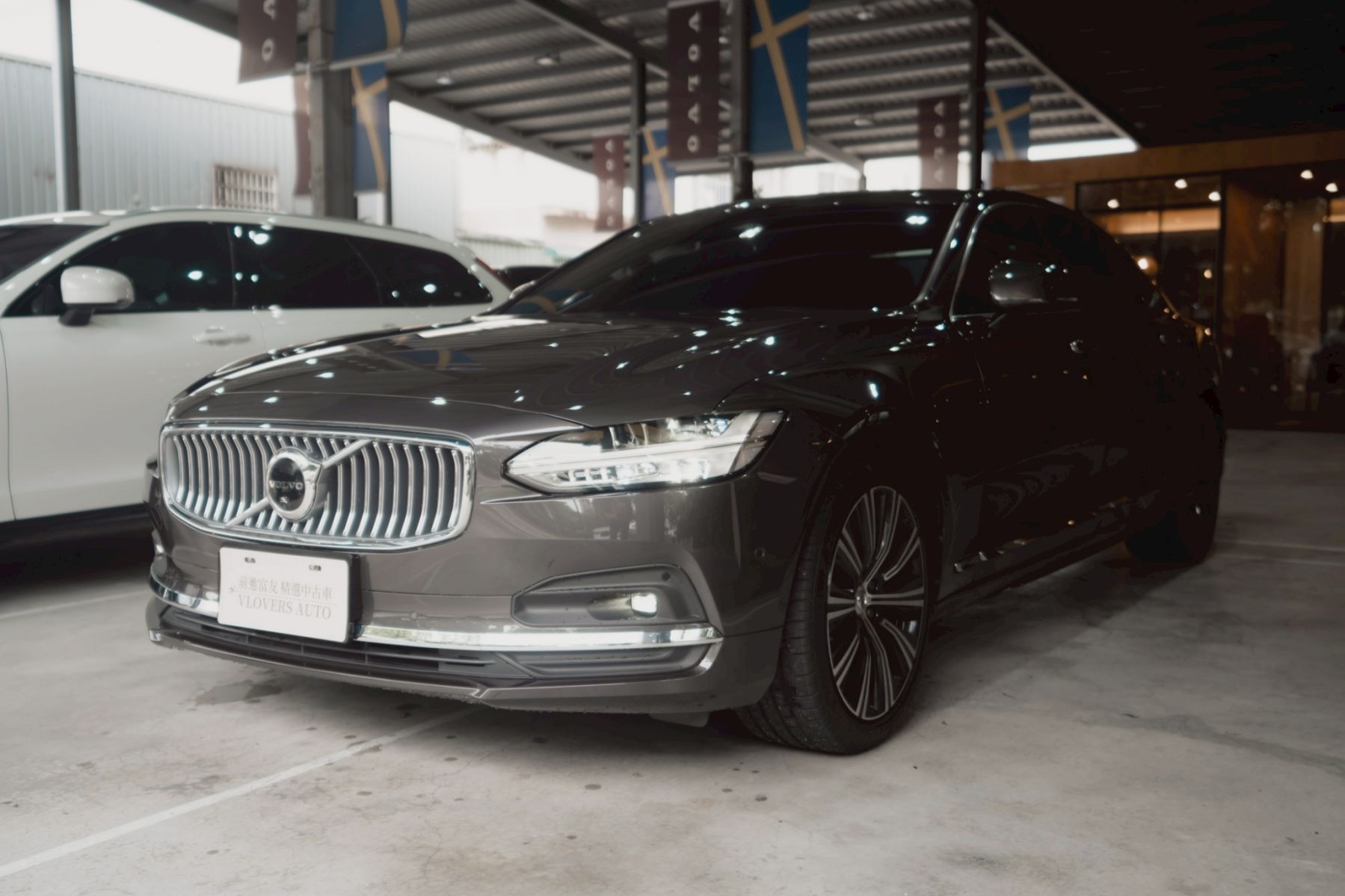 Volvo S90 2022年二手車 148.0萬 台中市-VOLVO小邱車庫 | 8891汽車