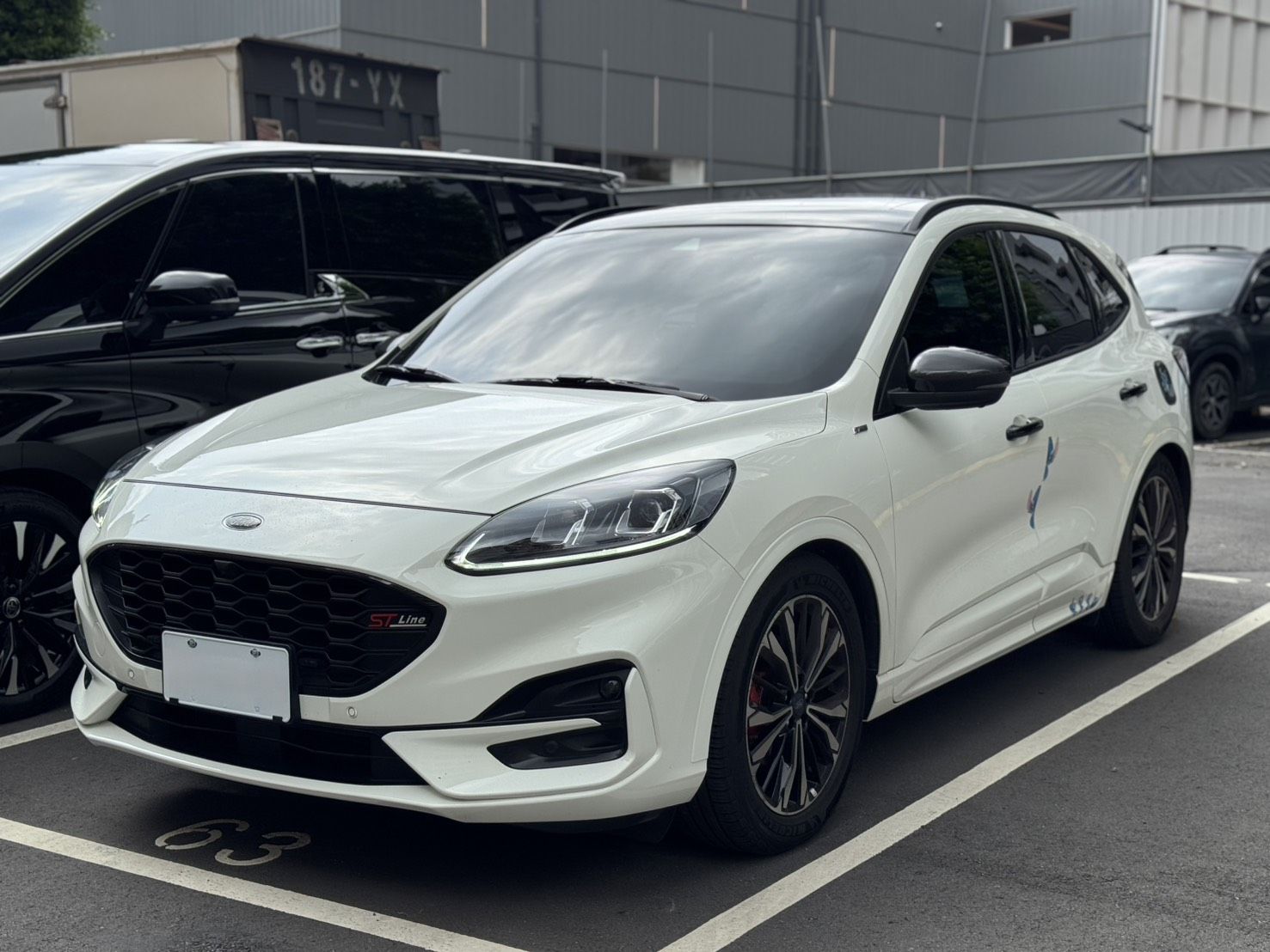 Ford Kuga 2021年二手車 68.9萬 台南市-卡爾車業-台南小高 | 8891汽車