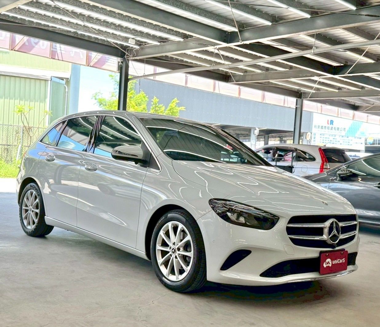 Mercedes-Benz B-Class 2020年二手車 89.8萬 高雄市-uniCarS 車業 | 8891汽車