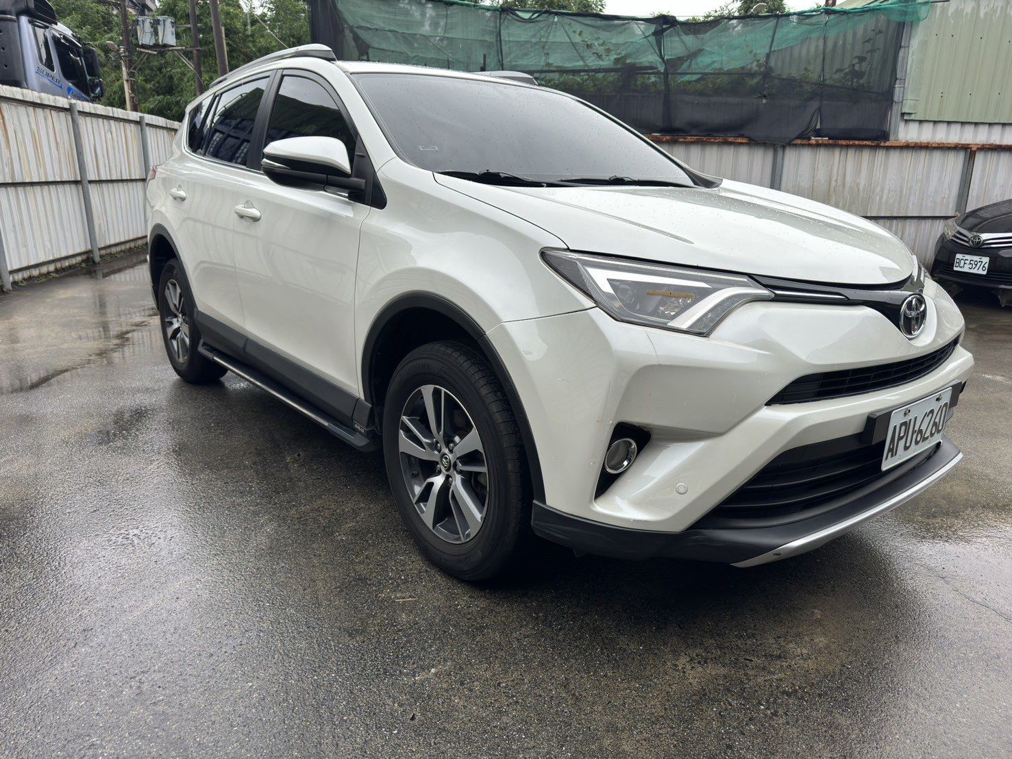 嚴選專區 - Toyota RAV4 2015年二手車 34.8萬 新北市-禾群汽車 | 8891汽車