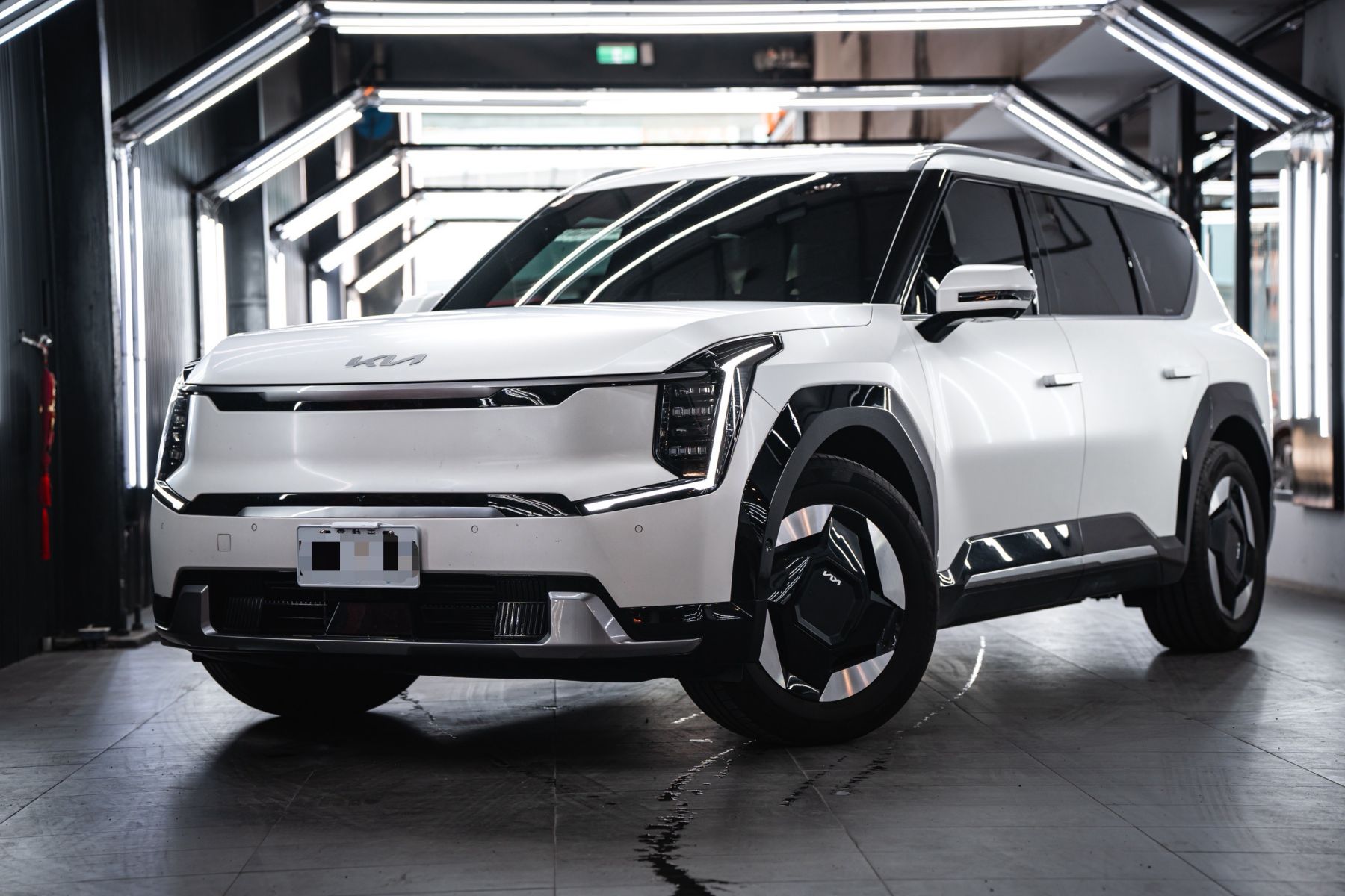 Kia EV9 2024年二手車 229.8萬 新北市-弘達國際汽車 | 8891汽車