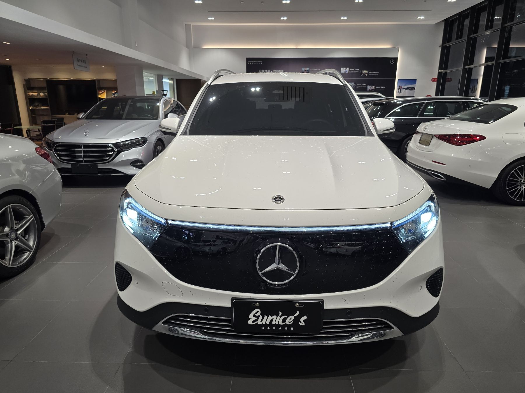 Mercedes-Benz EQB 2025年二手車 電洽 高雄市- | 8891汽車