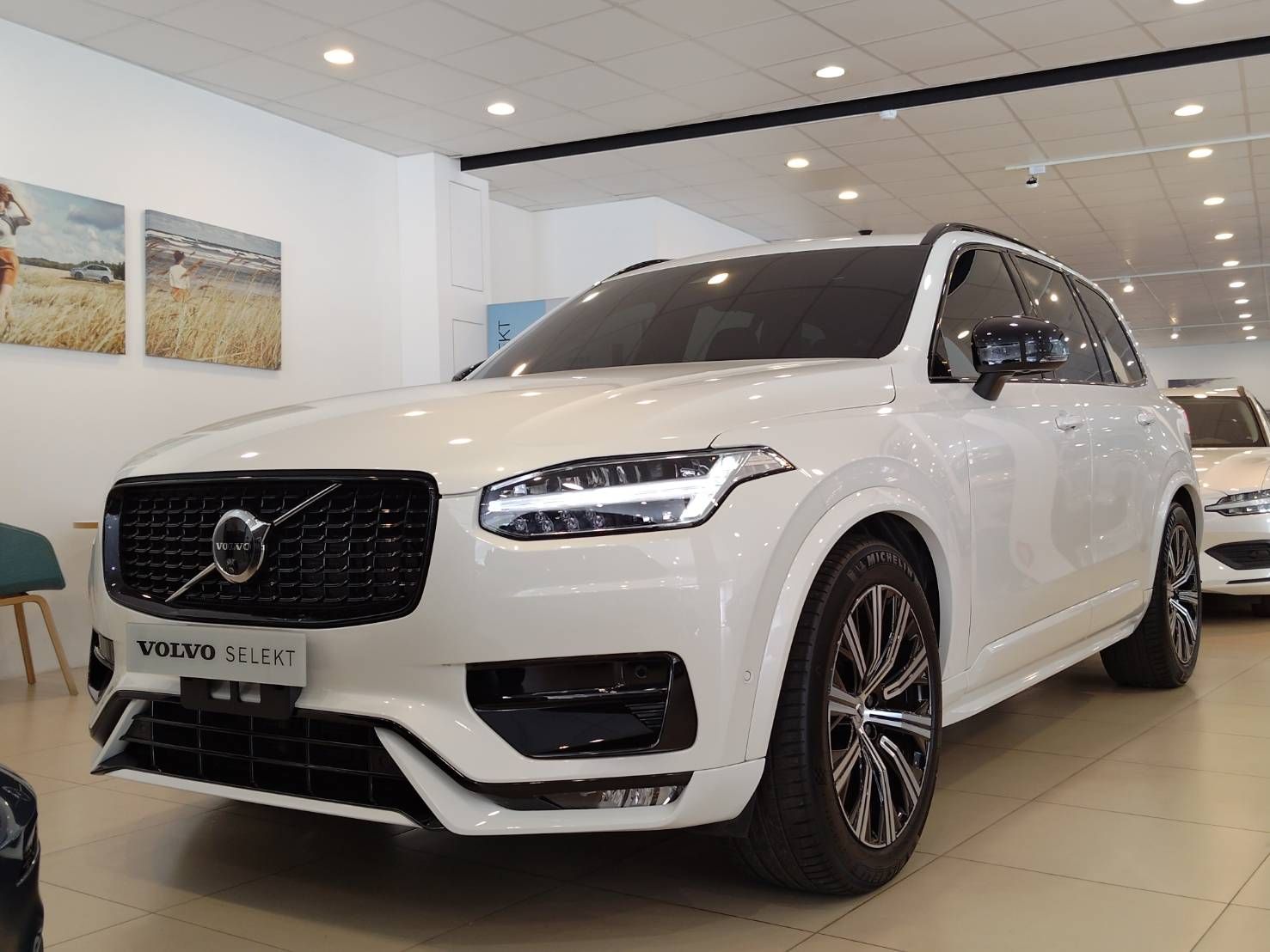 Volvo XC90 2023年二手車 239.0萬 台北市-Volvo新凱認證車 | 8891汽車