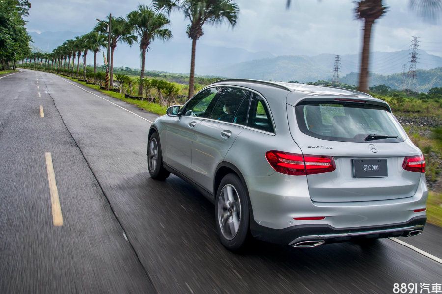227萬起！賓士增入門GLC 200 車系部分車價微調 | 8891新車