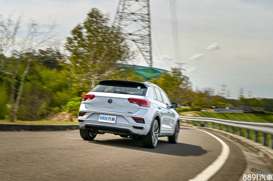有型又好胚的新潮旅！VW T-Roc 330 TSI R-Line Performance-8891汽車