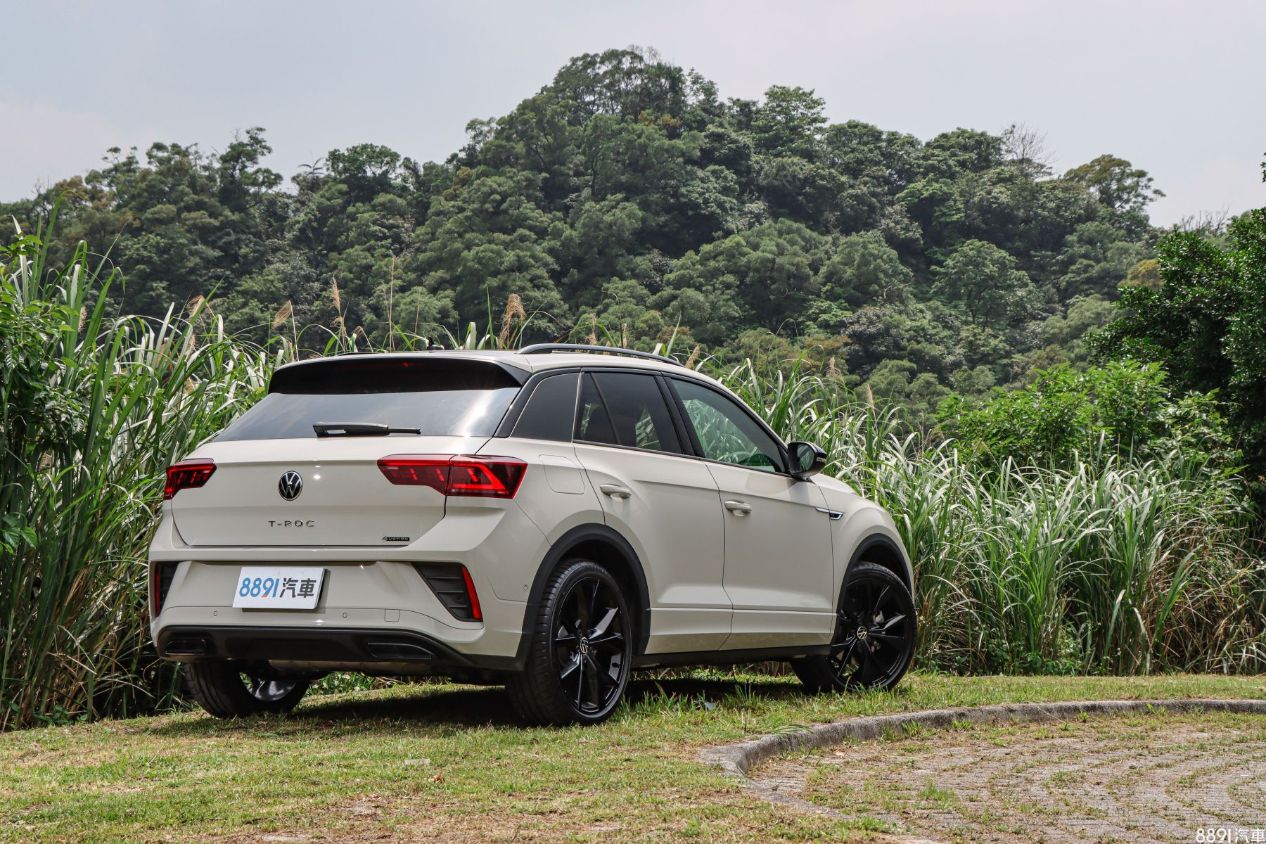 福斯T-Roc 330 TSI R-Line Performance 配備強化賣相更勝Golf 8！？-8891汽車