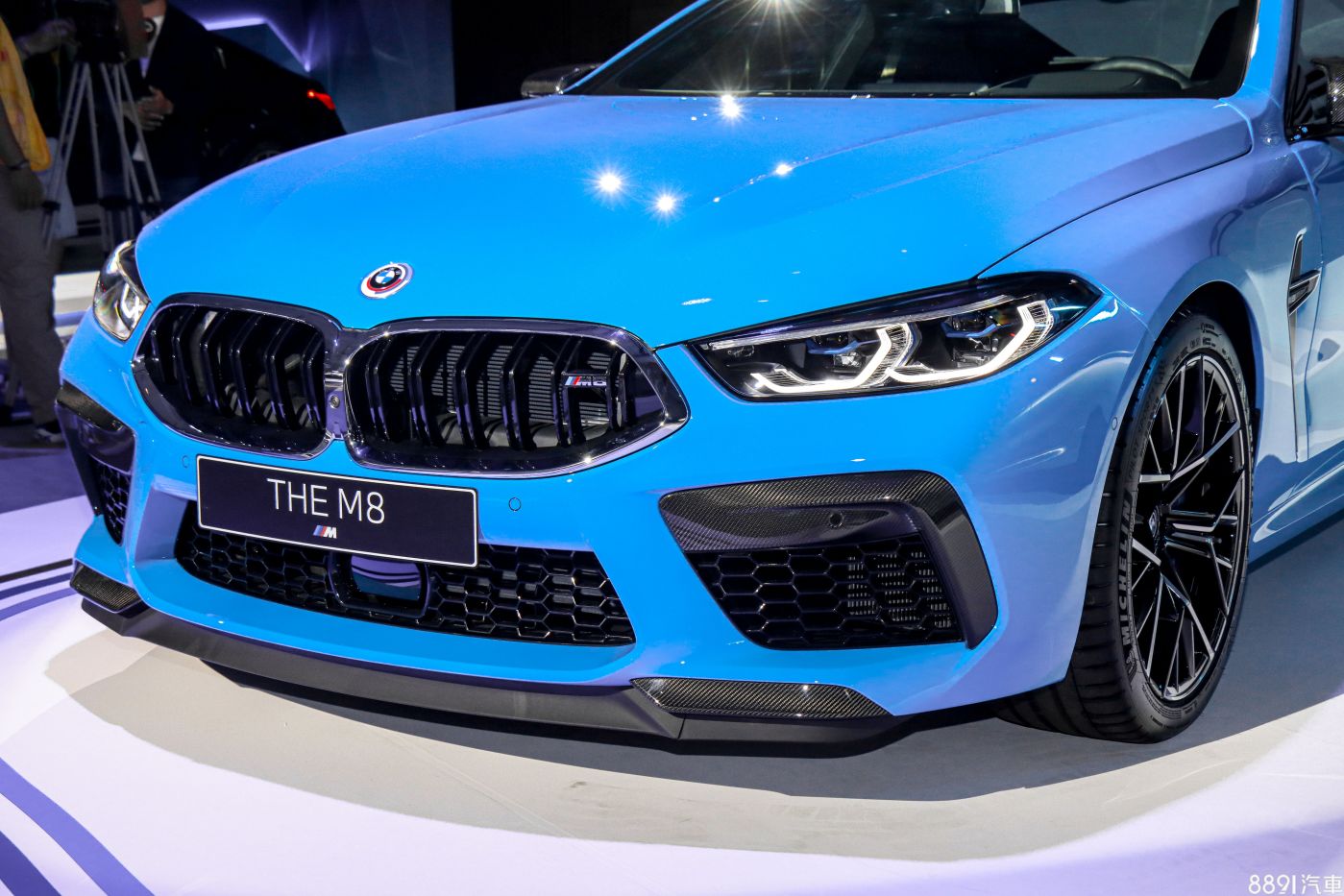 BMW小改款M8雙車型927萬起！性能版iX M60同步抵台 | 8891新車