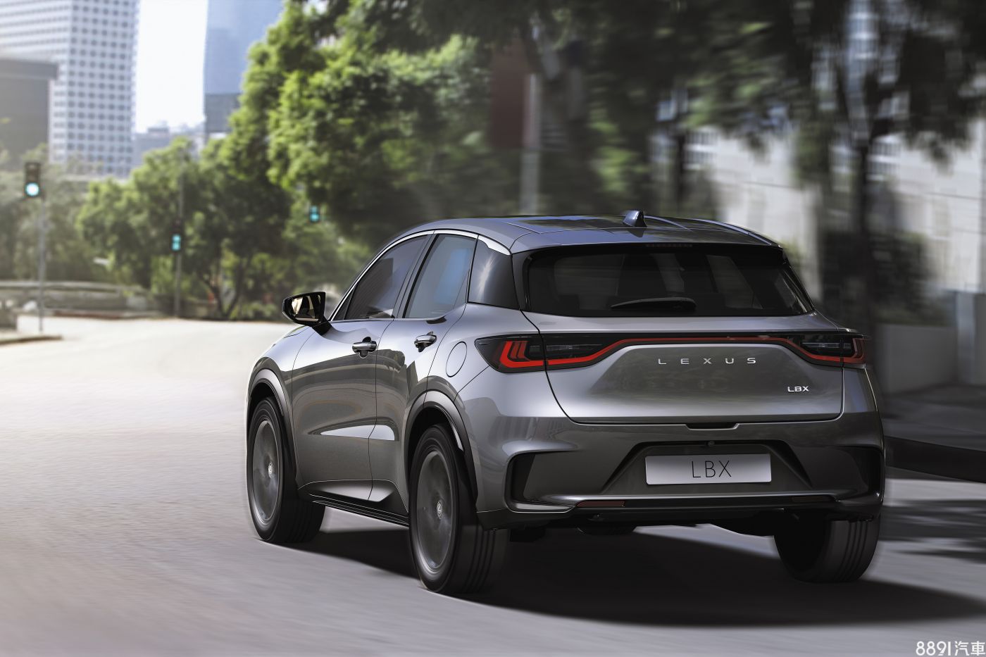 Lexus全新休旅LBX發表 入門定位卻不顯陽春 | 8891新車
