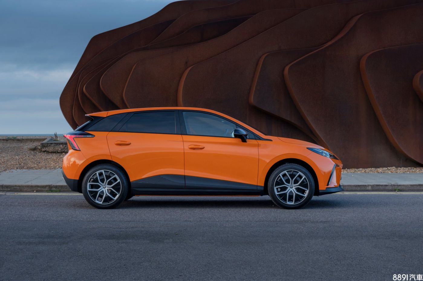 MG4 Electric追加長程版 續航力達520km-國外車訊|8891汽車