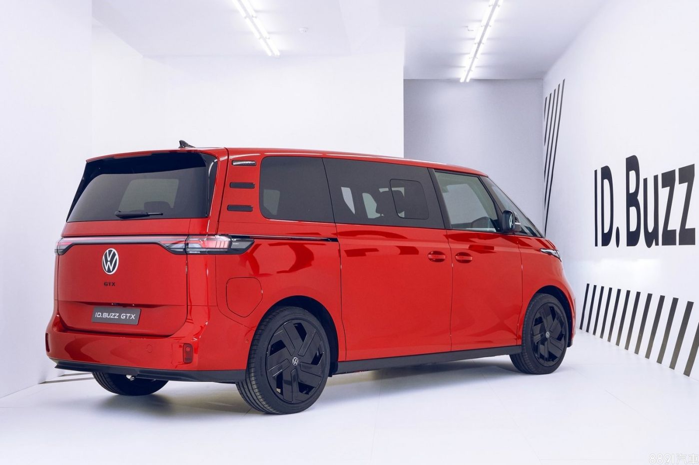 可愛的福斯ID.Buzz「轉性」了 性能化GTX車型登場 | 8891新車